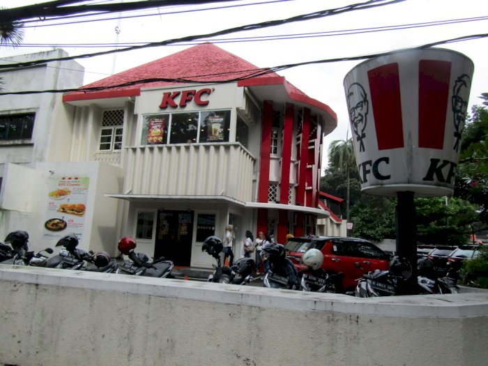 KFC: Sejarah, Jenis – Jenis Pekerjaan & Besaran Gaji di KFC – Jasa ...